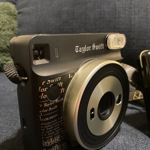Taylor Swift | Cameras, Photo & Video | Rare Fujifilm Instax Square Sq6 ...